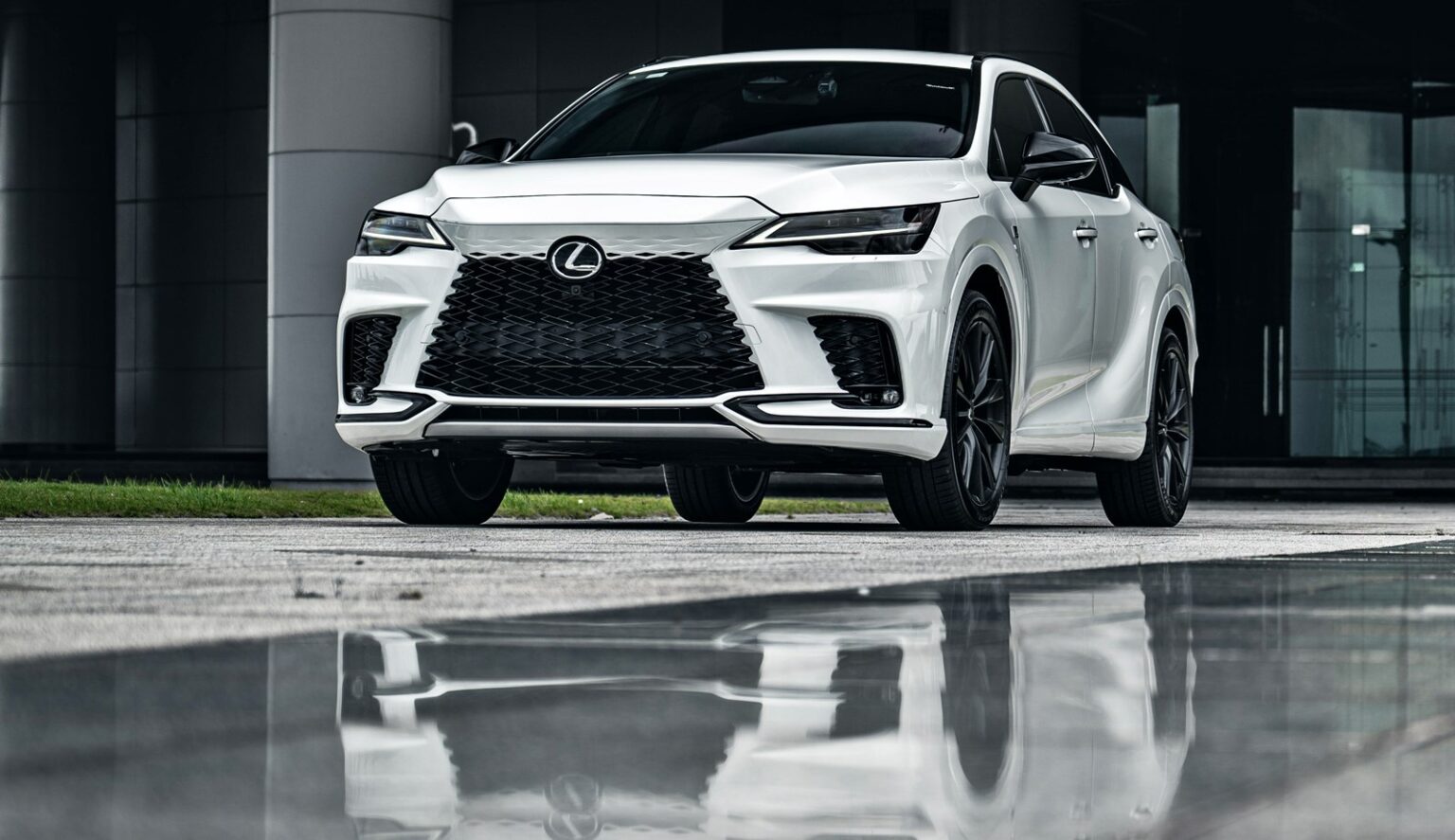 Lexus RX500h F SPORT Hybrid joins RX350