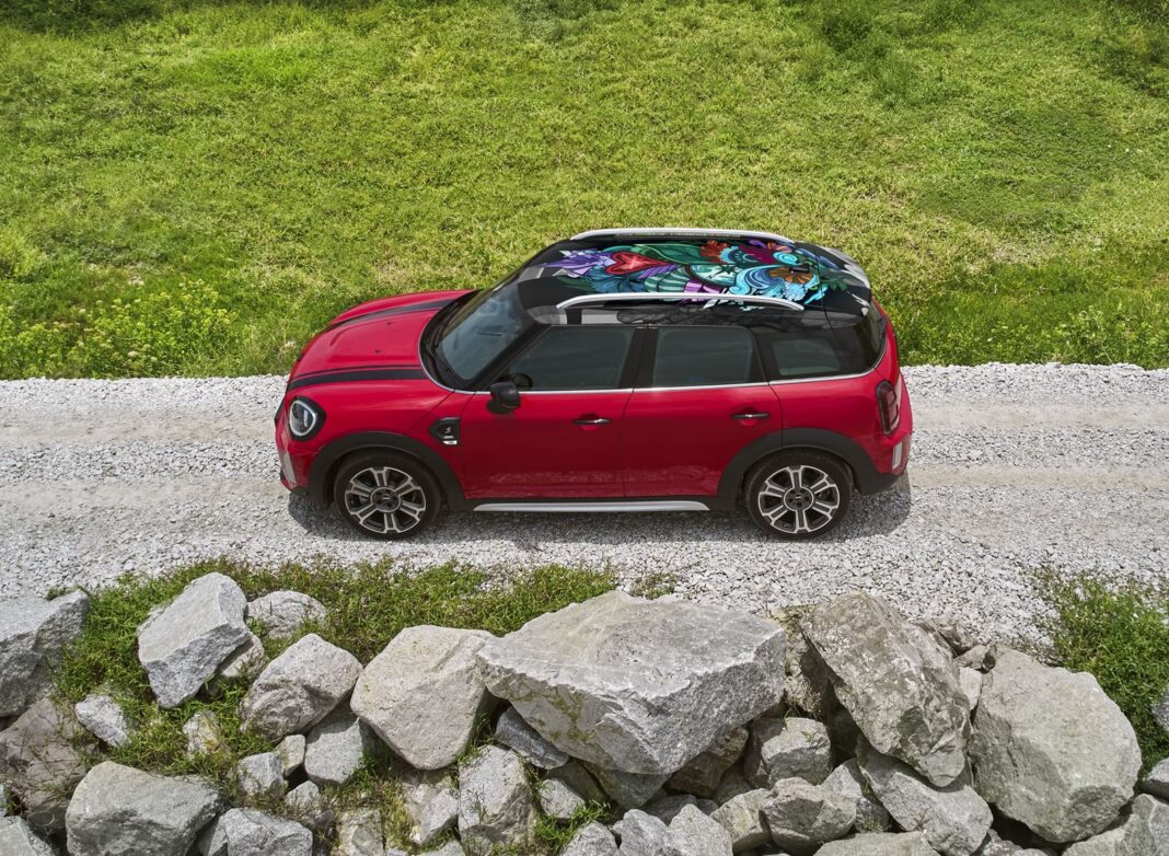 The Malaysia-only MINI Countryman Roof Art Edition