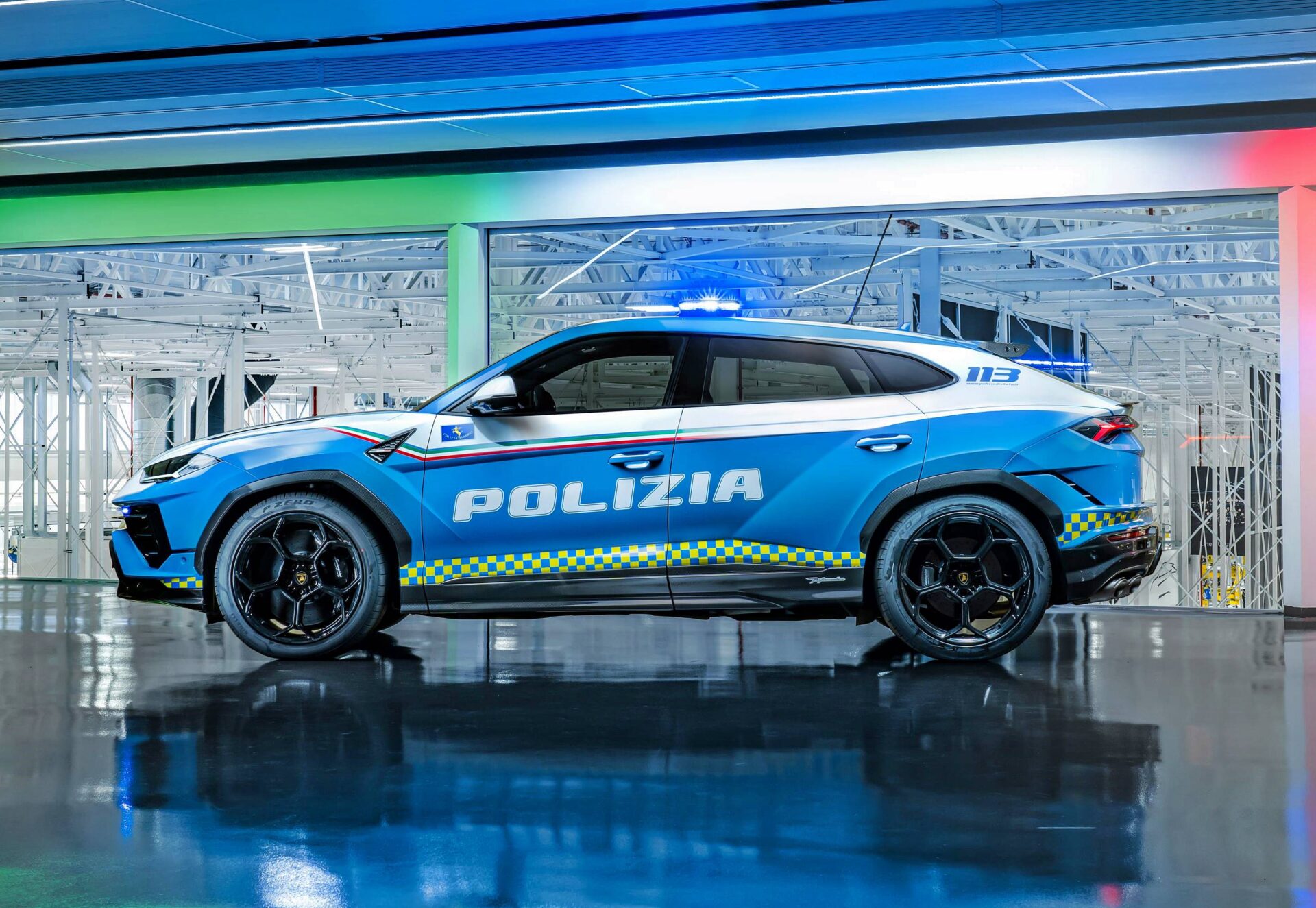 Lamborghini Urus Performante for Italian Highway Police