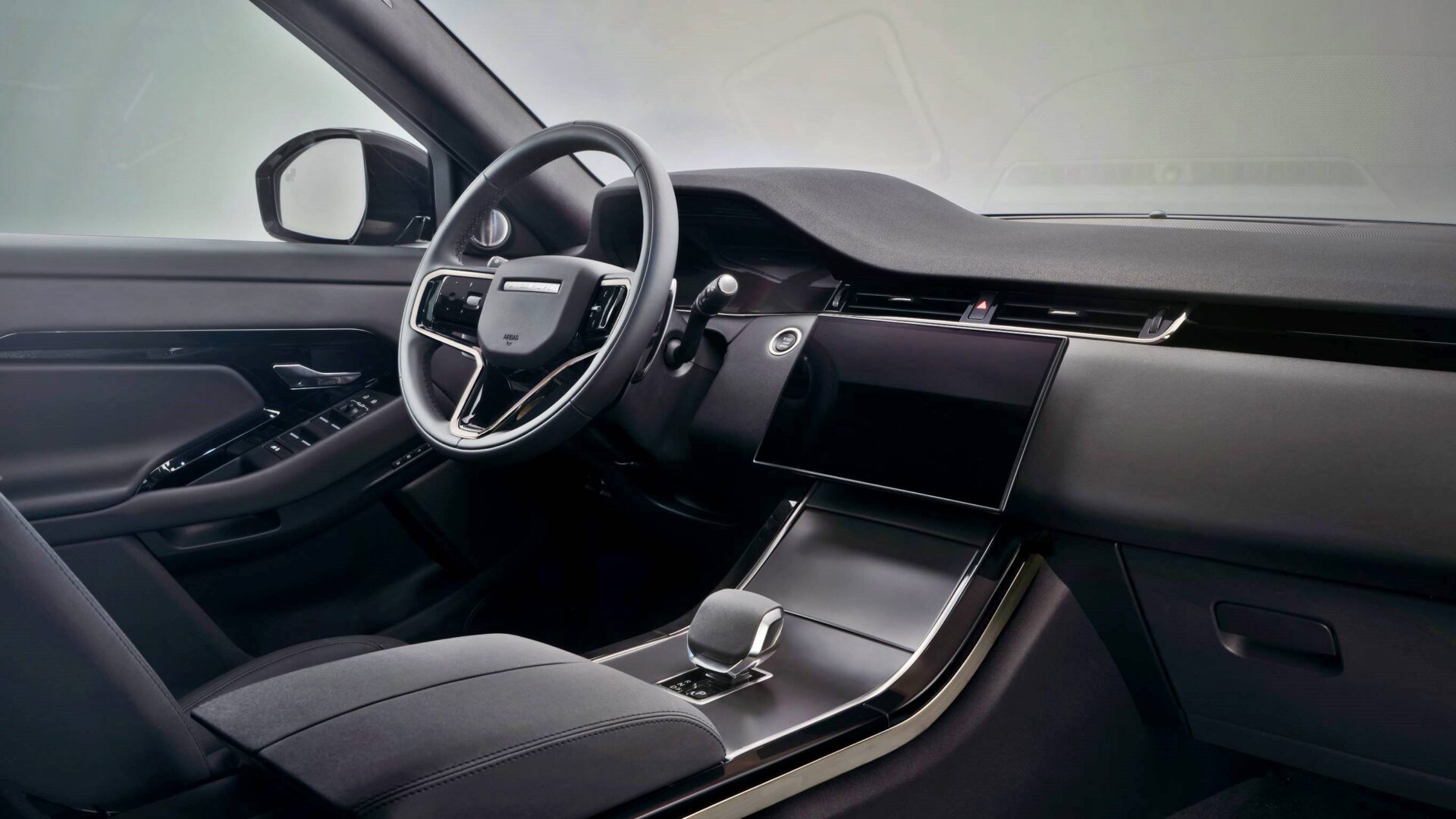 Updated Range Rover Evoque to debut in first week of 2024