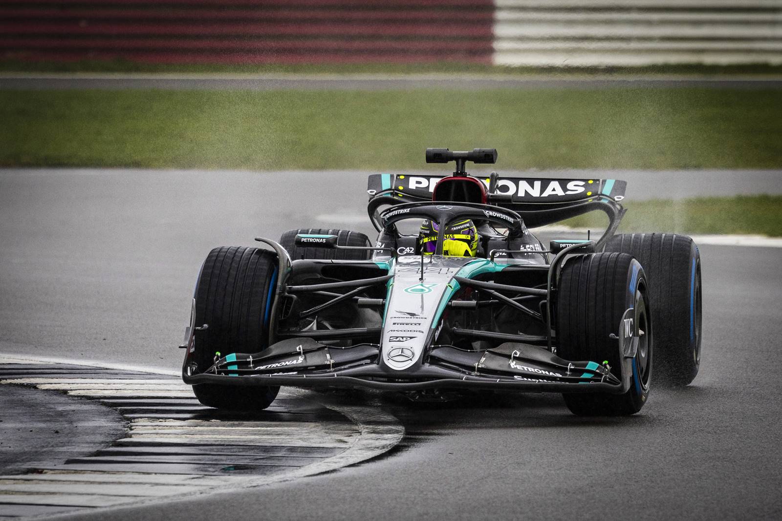 Mercedes-AMG F1 W15 E PERFORMANCE for 2024 season