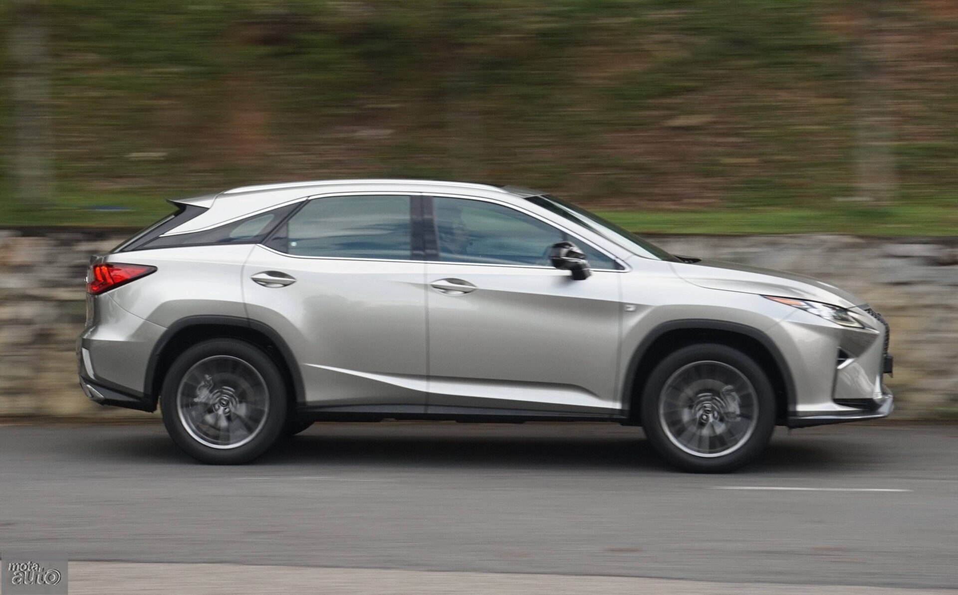 Origins of the 2-tone ‘floating roof’ styling feature