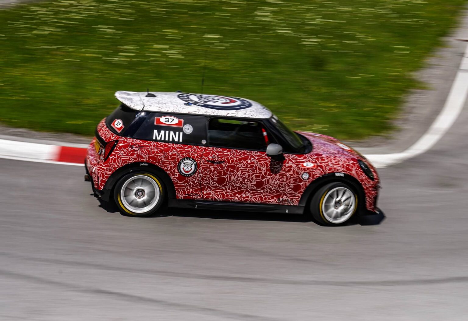 Sneak preview of New MINI JCW at Nurburgring 24 Hours