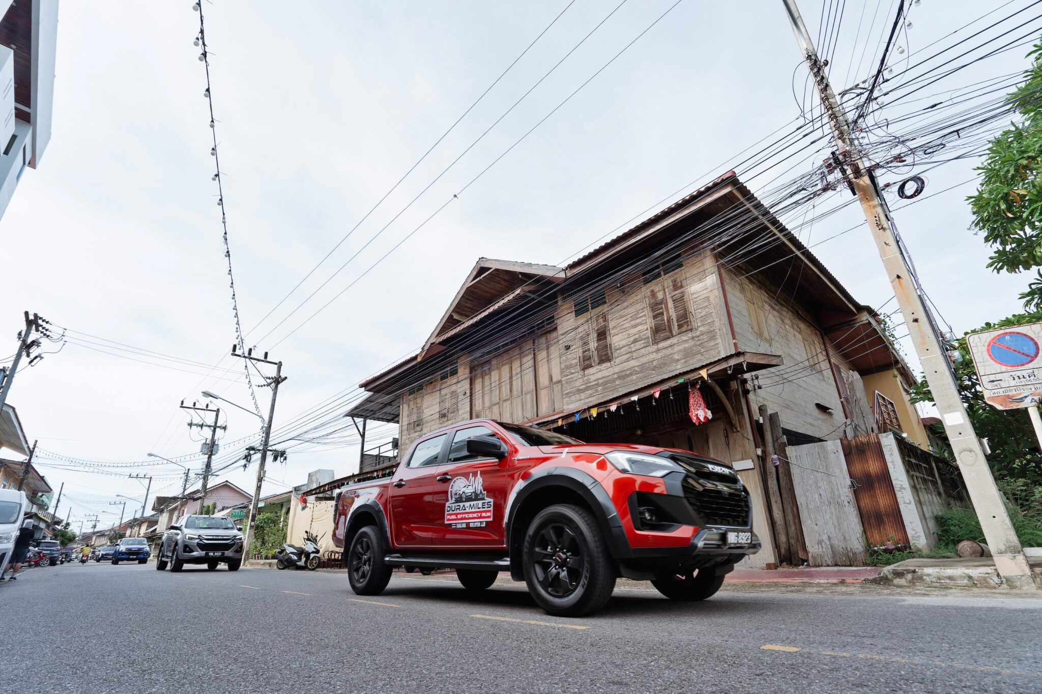 Isuzu D-MAX does 2,000 kms on a single tank of fuel!