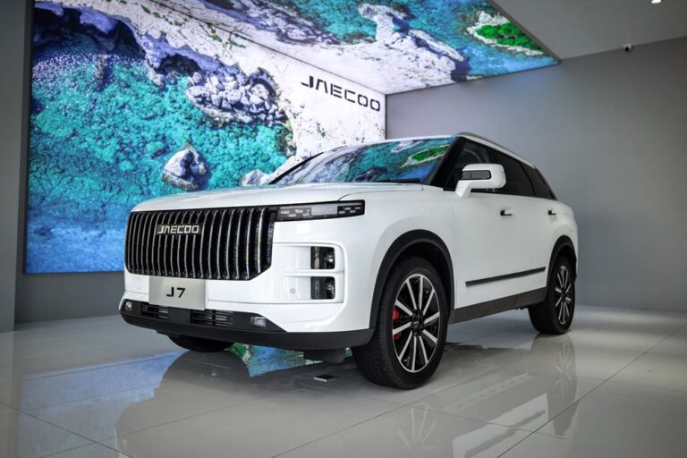 JAECOO J7 fire in Sarawak due to improper dashcam installation